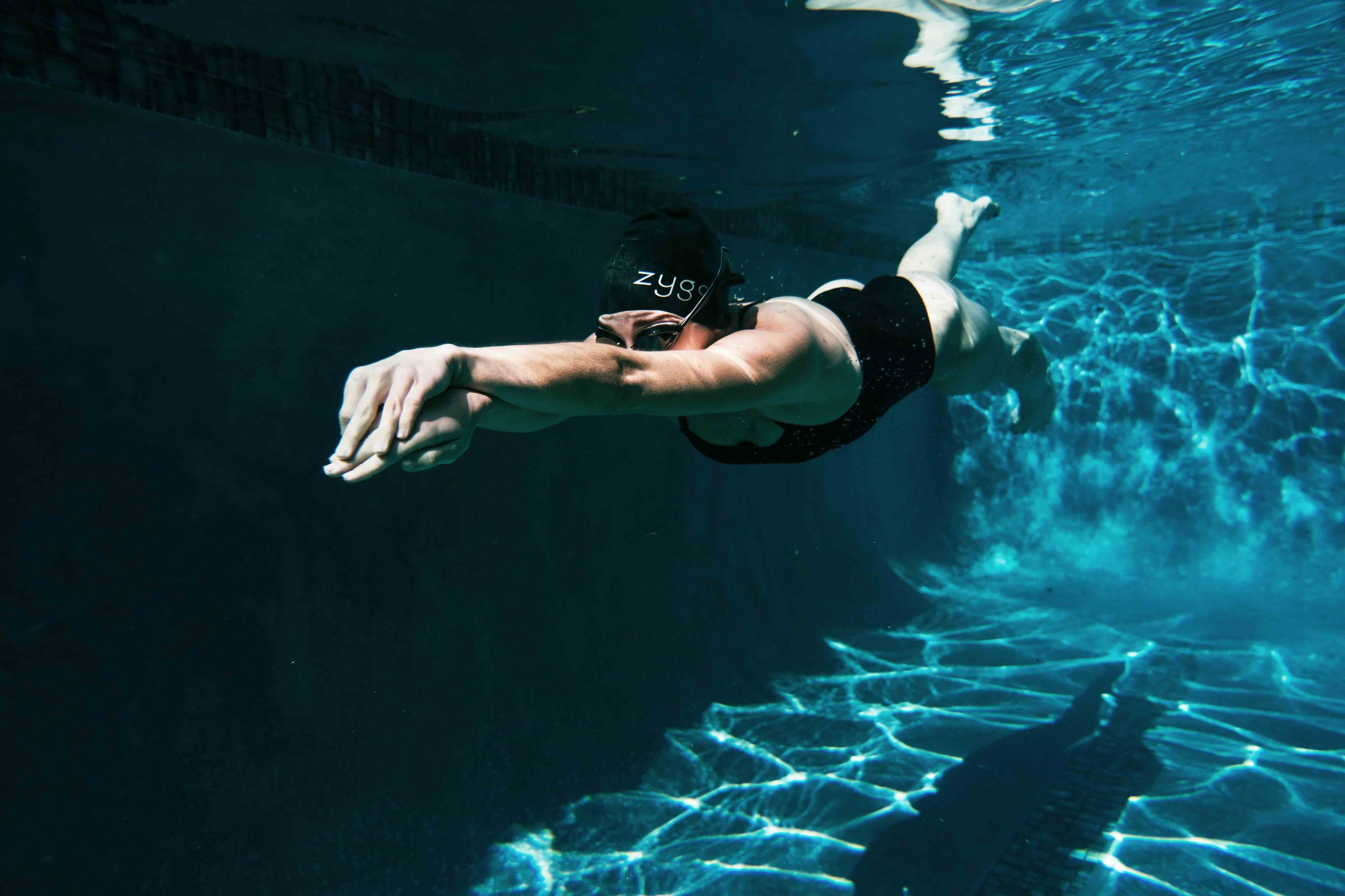 10 Swimming Drills for Beginners to Build Confidence – Zygo